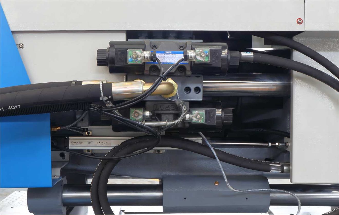Leakage of oil pressure in injection molding machines - Haichen