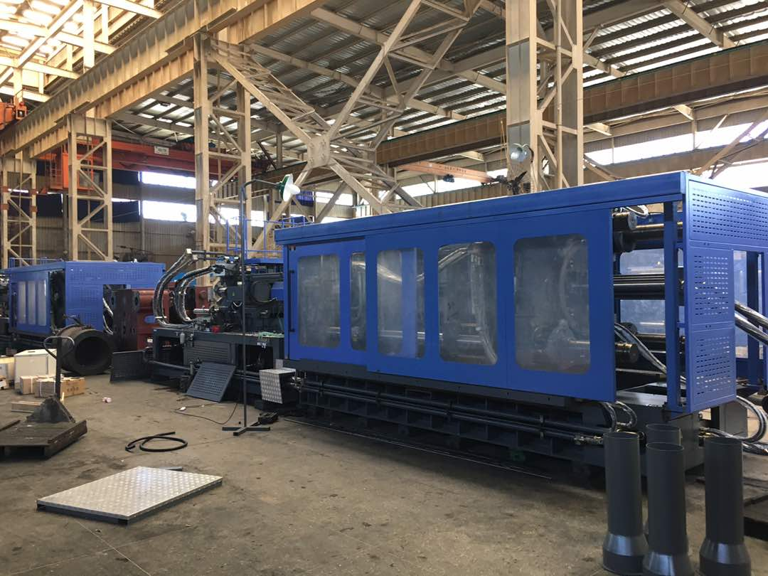 What size injection molding machine can make plastic pallets - Haichen