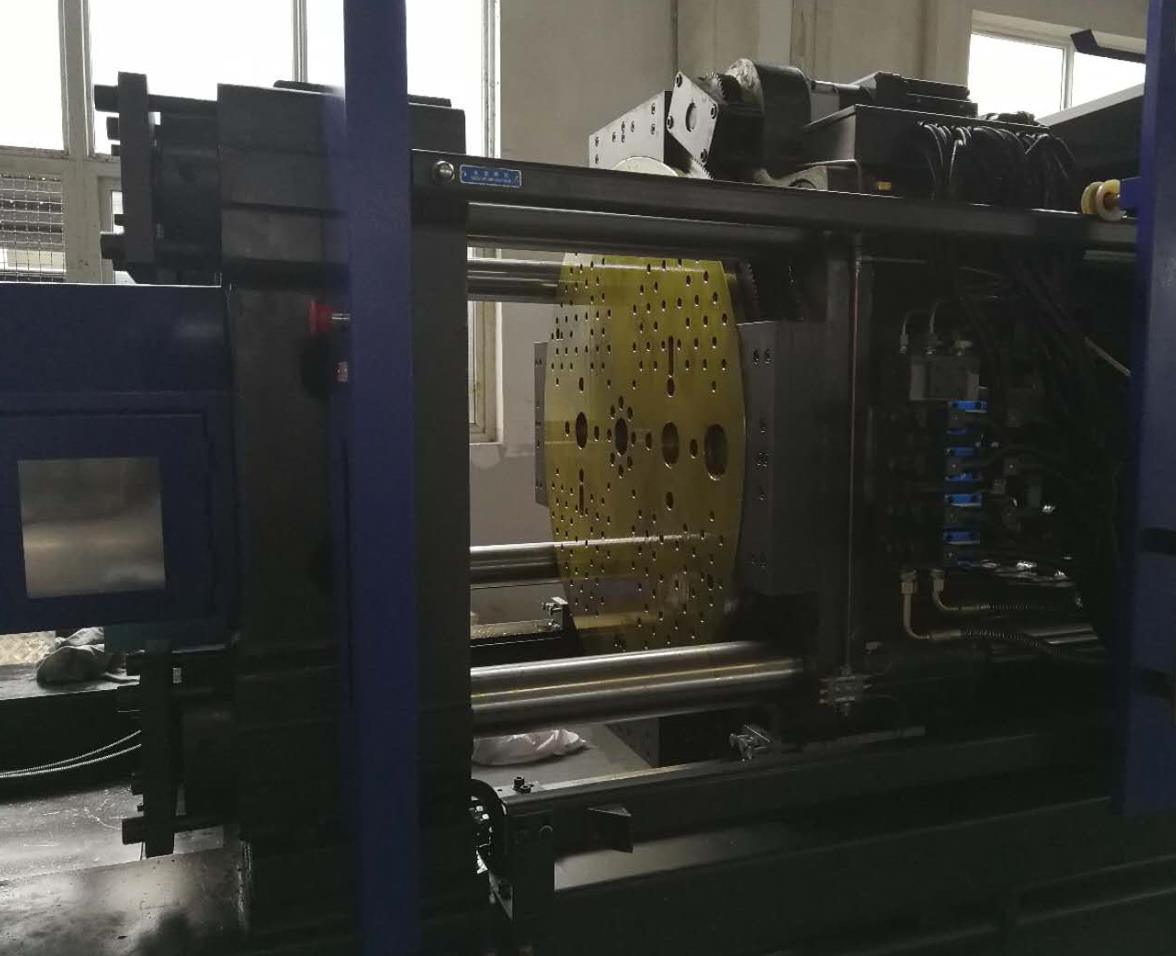 Double Color Injection Molding Machine - Haichen