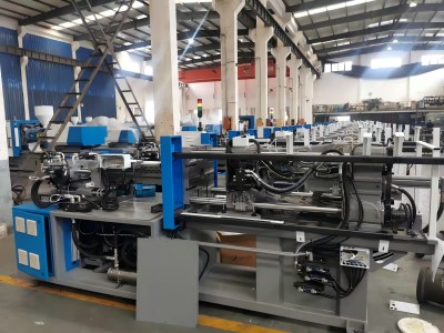 Mechanical safety devices for injection molding machine - Haichen