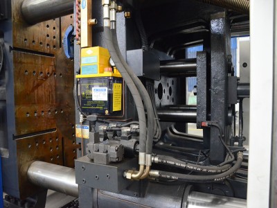 How to choose platen for injection molding machine - Haichen Injection ...