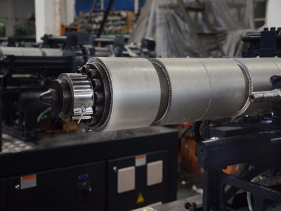 How To Replace the Screw Barrel in Injection Molding Machine - Haichen