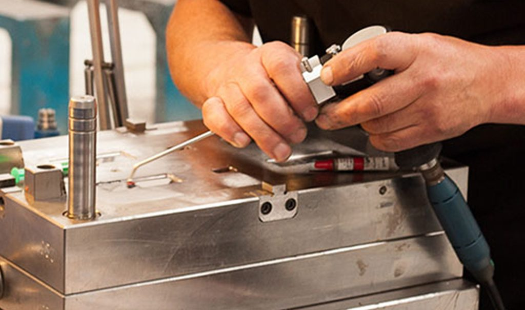 Precautions for safe operation of injection molding machines - Haichen