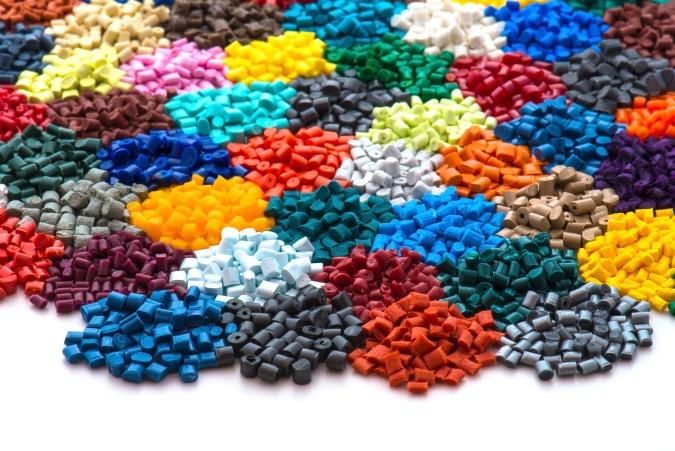 How to choose plastic raw materials - Haichen