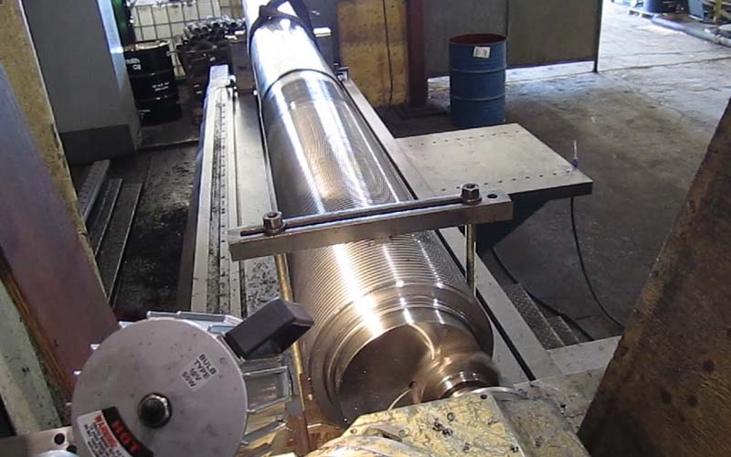 Tie bar maintenance for injection molding machine - Haichen